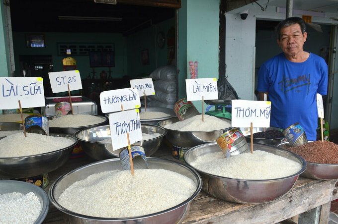 Rice prices increased rapidly, traders cautiously imported goods - Chu ...